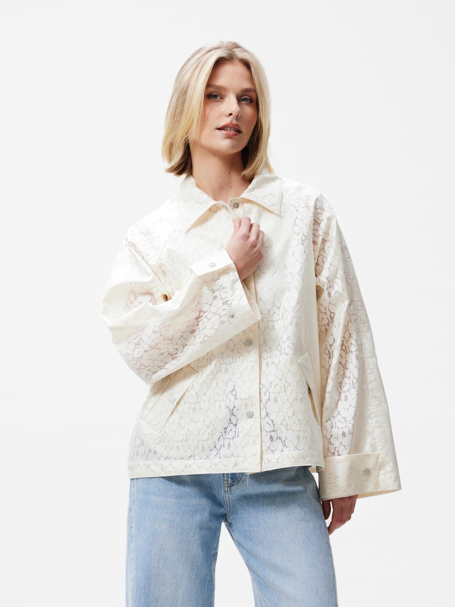 Lace raincoat | Ecru – Catwalk Junkie